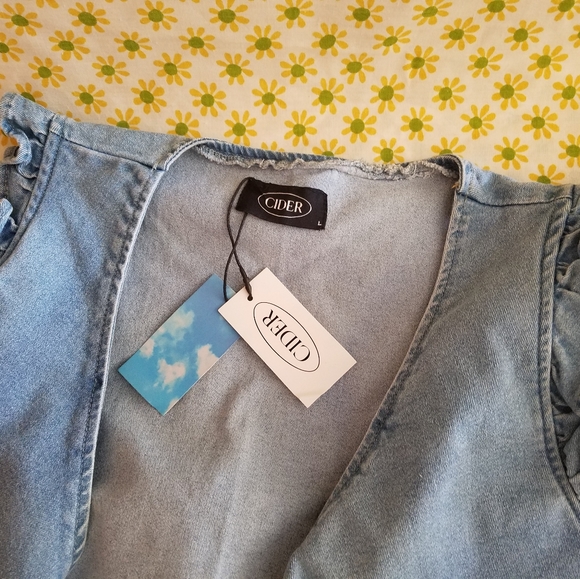 Cider | Tops | New With Tags Cider Blue Denim Ruffle Sleeves Tie Crop ...